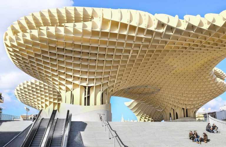 What is Blobitecture? Top 5 examples of Blobism Architecture